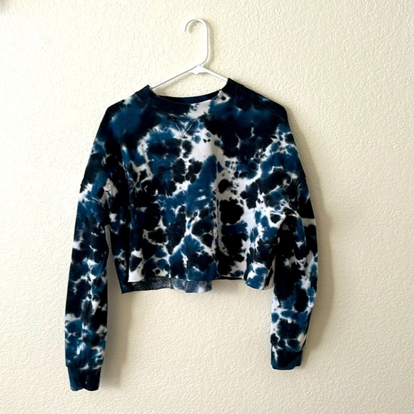 Colsie | Sweaters | Colsie Cropped Sweater Large | Poshmark